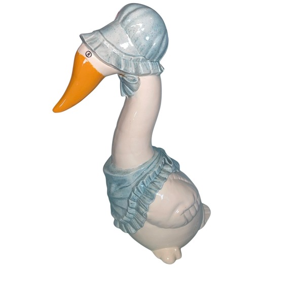 The Unbranded Brand | Holiday | Vintage Ceramic Mother Goose Statue 5 ...